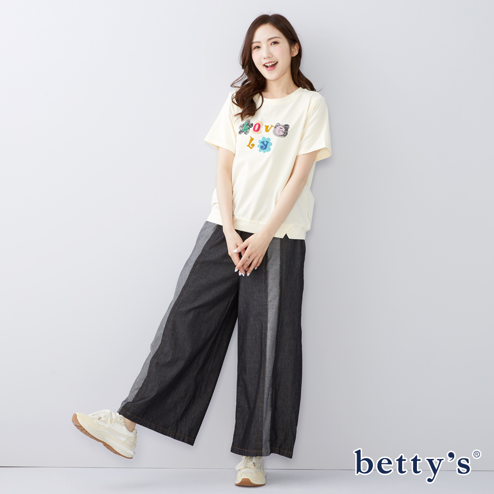 betty’s貝蒂思 字母布貼短袖T-shirt(共二色)